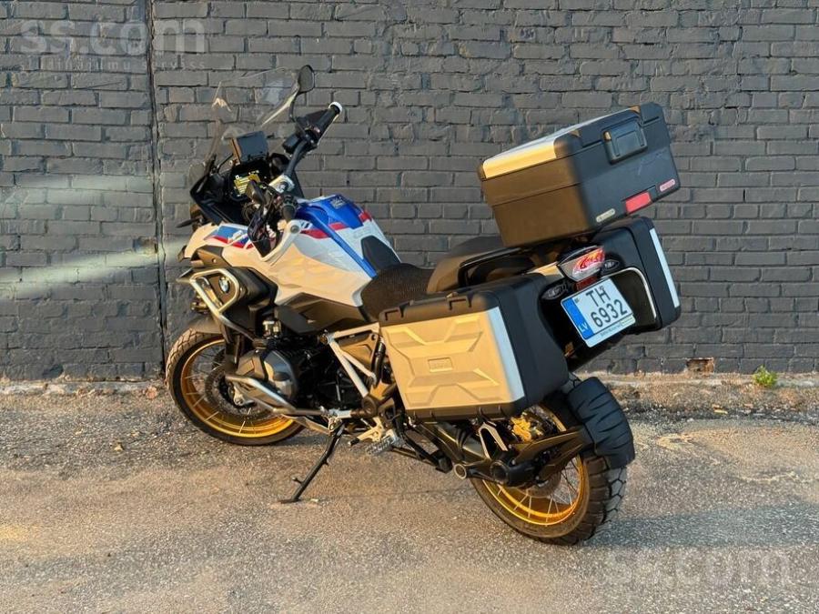 BMW R 1250GS 2019 Rīga, ar dzinēja tilpumu 1.25 L un nobraukumu 0 tūkst. km par 16000 €, foto 5 vietnē AUTOMOTO.COM.LV