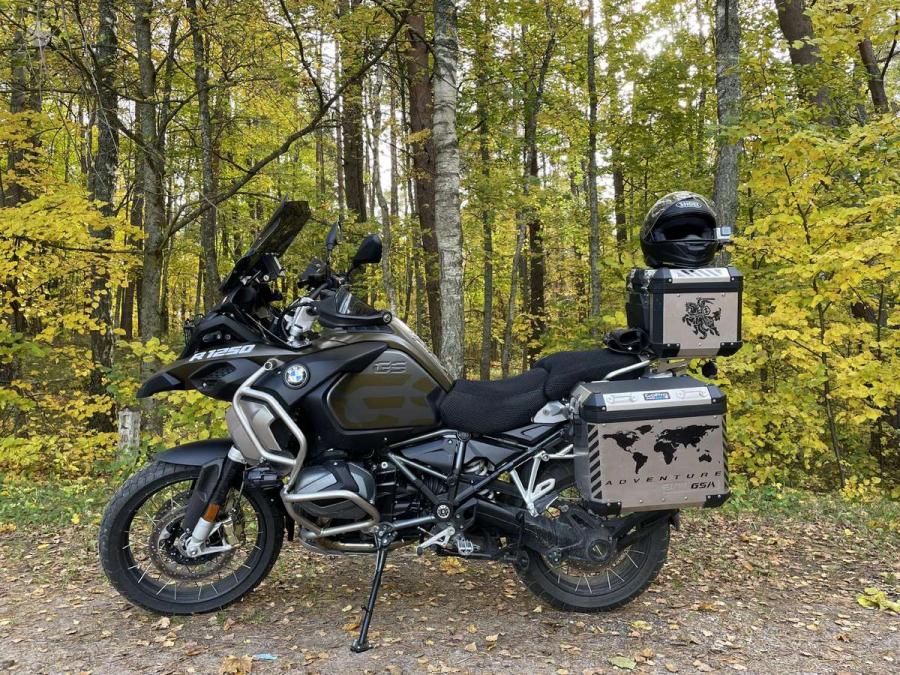 BMW R 1250GS 2020 in Vilnius, with an engine capacity of 1.25 L and mileage of 19 thousand km for 19500 €, photo 1 on AUTOMOTO.COM.LV