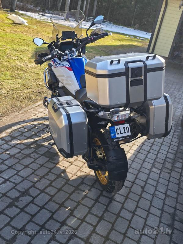 BMW R 1250GS 2020 Tallina, ar dzinēja tilpumu 1.25 L un nobraukumu 50 tūkst. km par 14200 €, foto 2 vietnē AUTOMOTO.COM.LV