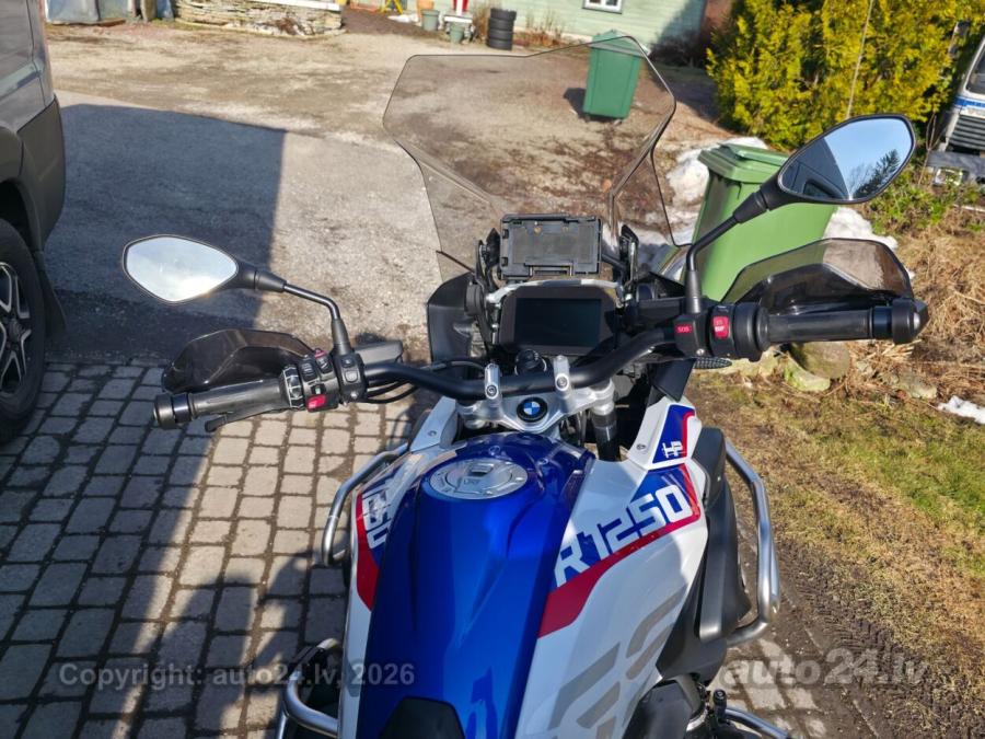 BMW R 1250GS 2020 Tallina, ar dzinēja tilpumu 1.25 L un nobraukumu 50 tūkst. km par 14200 €, foto 6 vietnē AUTOMOTO.COM.LV