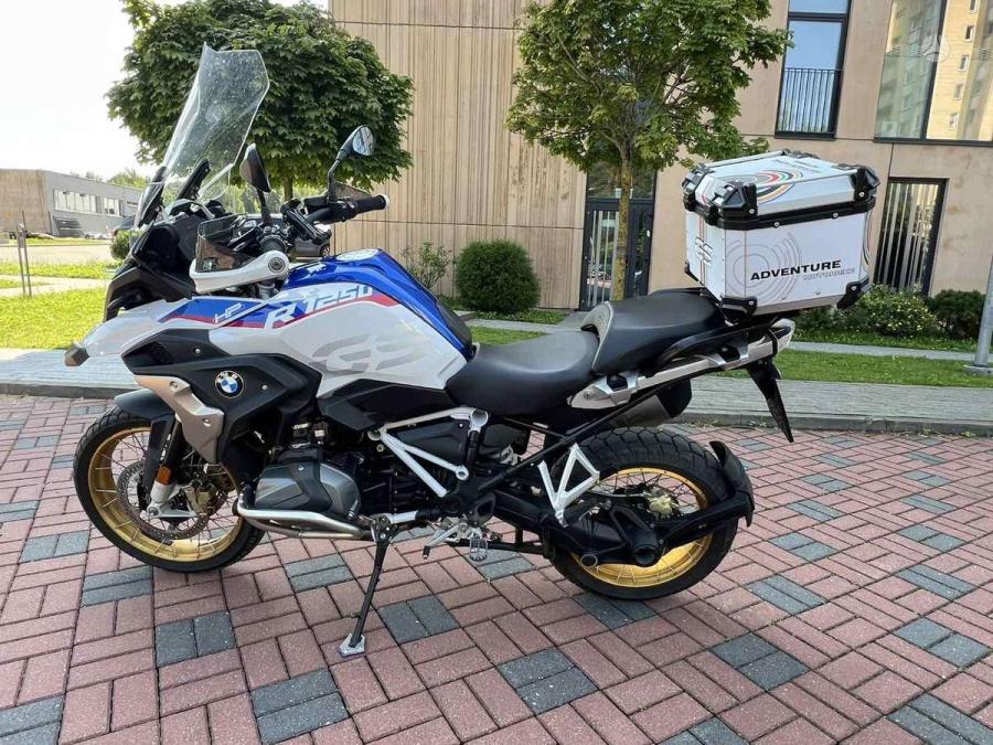BMW R 1250GS 2020 in Vilnius, with an engine capacity of 0.00 L and mileage of 27 thousand km for 12700 €, photo 3 on AUTOMOTO.COM.LV