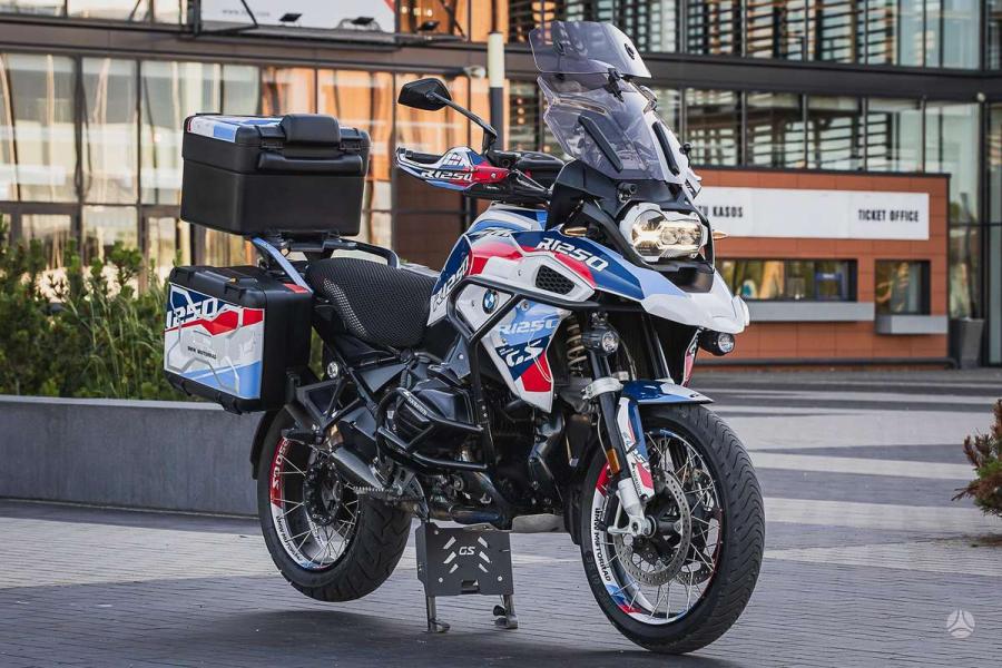 БМВ R 1250GS 2021 в Клайпеда, объемом двигателя 1.25 л и пробегом 7 тыс. км за 18500 €, фото 1 на AUTOMOTO.COM.LV