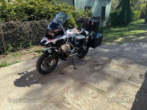 BMW R 1250GS 2023 Tallina, ar dzinēja tilpumu 1.25 L un nobraukumu 3 tūkst. km par 19500 €, foto  vietnē AUTOMOTO.COM.LV