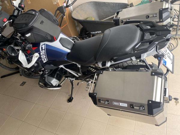 BMW R 1250GS 2023 in Siauliai, with an engine capacity of 0.00 L and mileage of 12 thousand km for 18500 €, photo 2 on AUTOMOTO.COM.LV