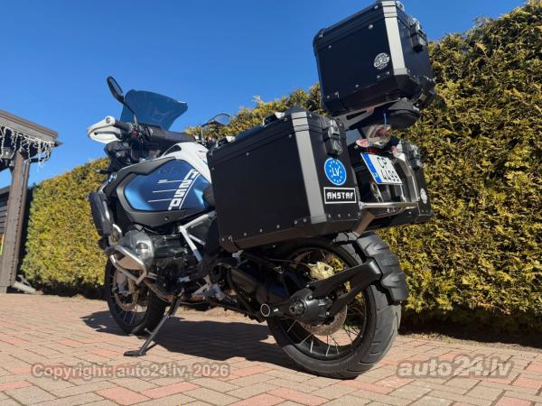 BMW R 1250GS 2023 Rīga, ar dzinēja tilpumu 0.00 L un nobraukumu 10 tūkst. km par 19900 €, foto 4 vietnē AUTOMOTO.COM.LV