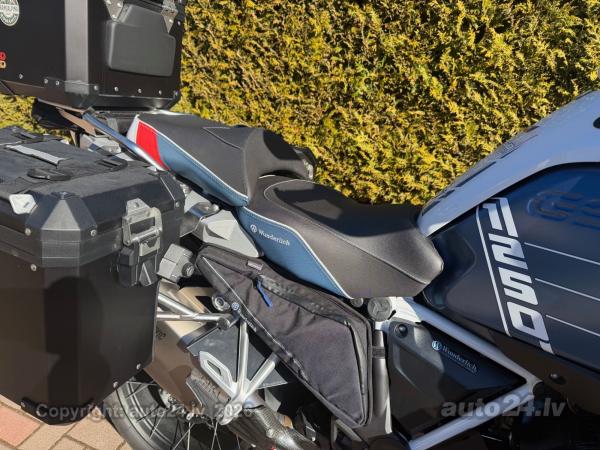 BMW R 1250GS 2023 Rīga, ar dzinēja tilpumu 0.00 L un nobraukumu 10 tūkst. km par 19900 €, foto 7 vietnē AUTOMOTO.COM.LV