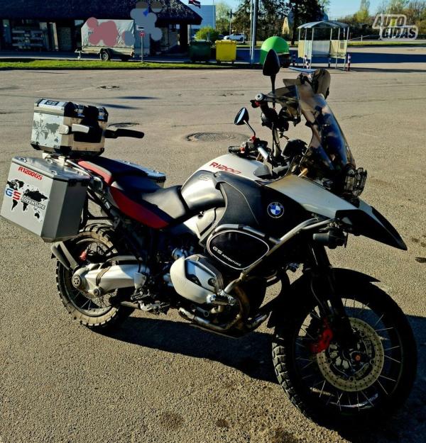 Balts BMW R 1250GS 2006 Klaipėda, ar dzinēja tilpumu 0.00 L un nobraukumu 130 tūkst. km par 5400 €, foto 1 vietnē AUTOMOTO.COM.LV