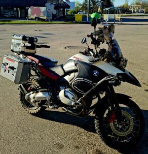 White BMW R 1250GS 2006 in Klaipeda, with an engine capacity of 0.00 L and mileage of 130 thousand km for 5400 €, photo 1 on AUTOMOTO.COM.LV