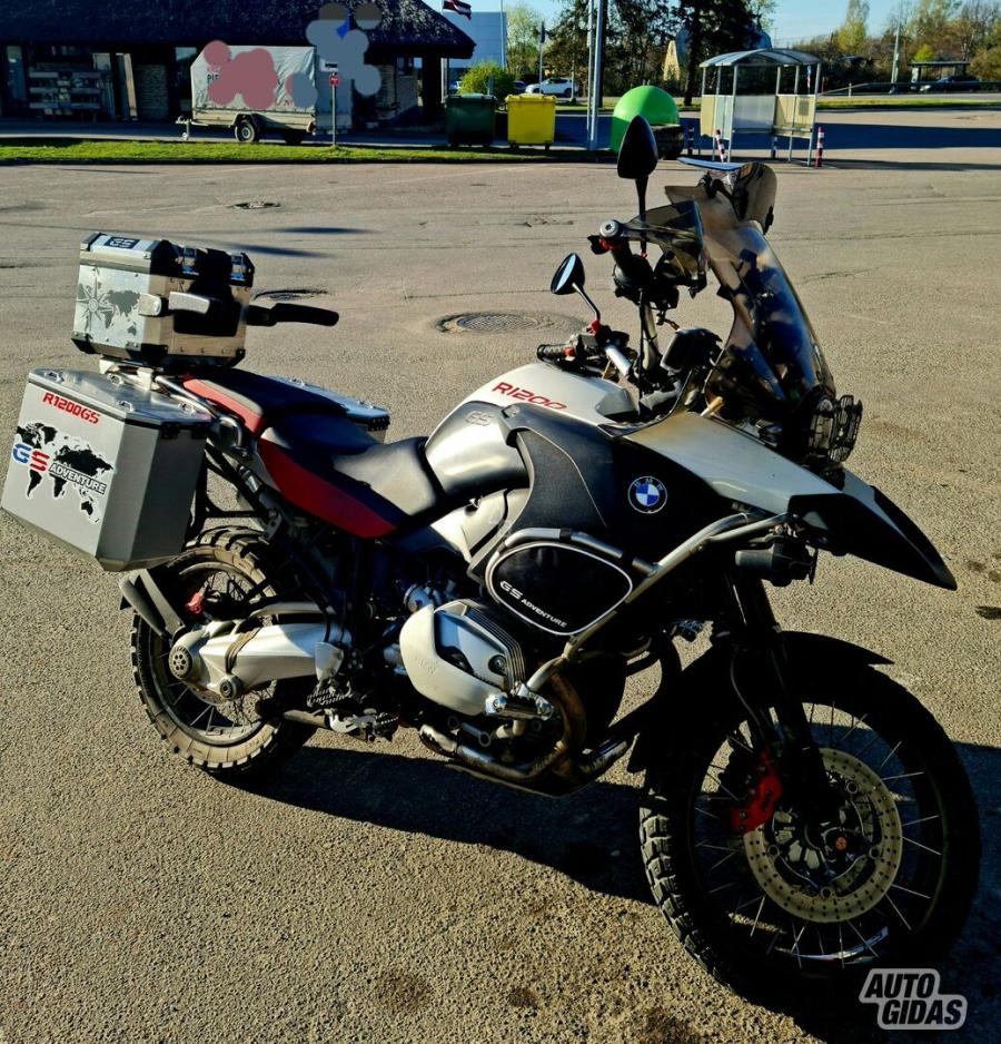 White BMW R 1250GS 2006 in Klaipeda, with an engine capacity of 0.00 L and mileage of 130 thousand km for 5400 €, photo 1 on AUTOMOTO.COM.LV