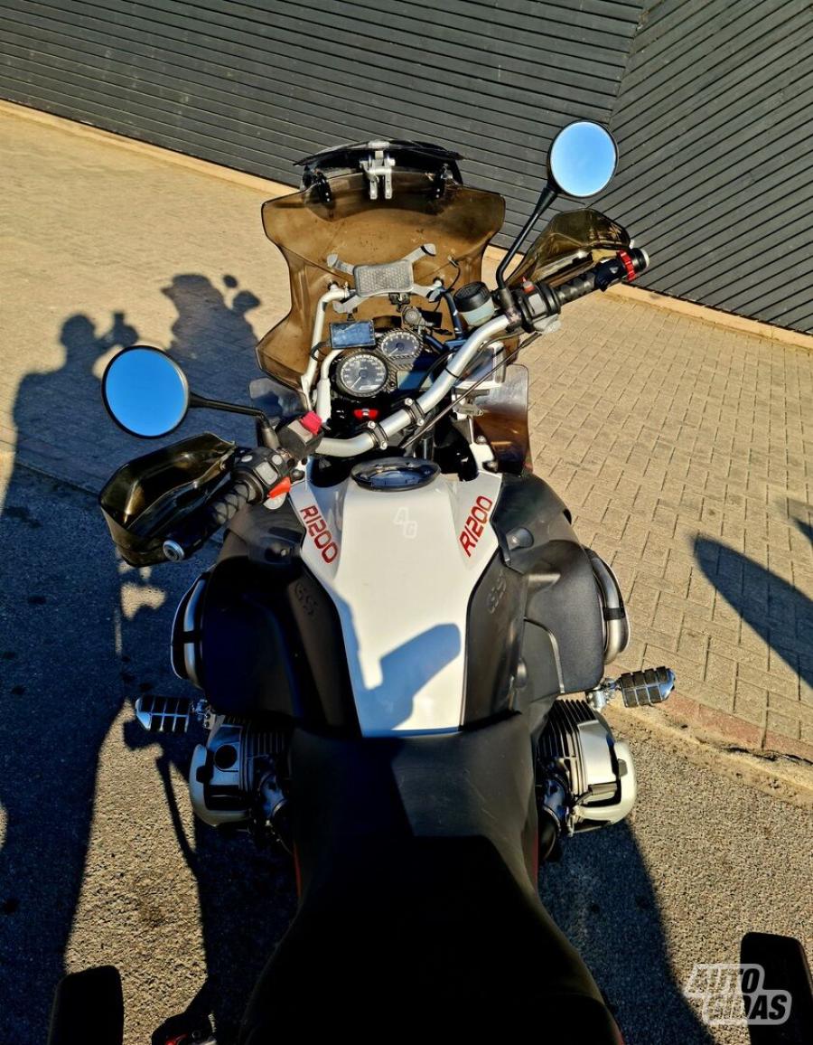 White BMW R 1250GS 2006 in Klaipeda, with an engine capacity of 0.00 L and mileage of 130 thousand km for 5400 €, photo 7 on AUTOMOTO.COM.LV