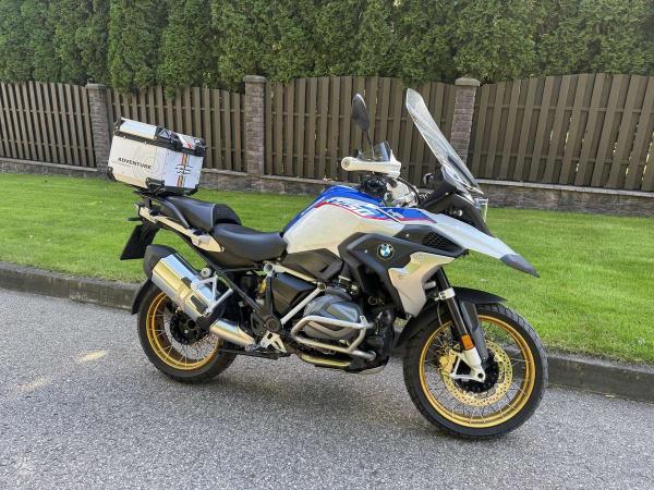 White BMW R 1250GS 2020 in Vilnius, with an engine capacity of 1.25 L and mileage of 26 thousand km for 13000 €, photo 1 on AUTOMOTO.COM.LV