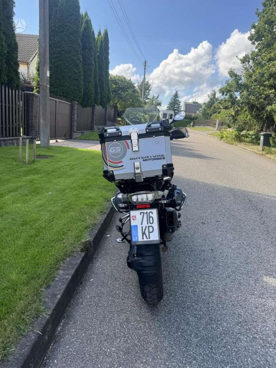 White BMW R 1250GS 2020 in Vilnius, with an engine capacity of 1.25 L and mileage of 26 thousand km for 13000 €, photo 5 on AUTOMOTO.COM.LV