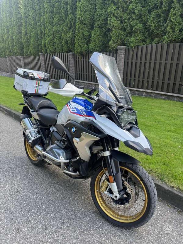 White BMW R 1250GS 2020 in Vilnius, with an engine capacity of 1.25 L and mileage of 26 thousand km for 13000 €, photo 7 on AUTOMOTO.COM.LV