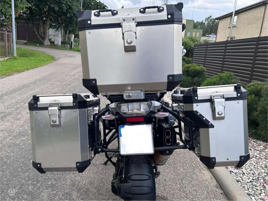 White BMW R 1250GS 2021 in Siauliai, with an engine capacity of 1.25 L and mileage of 28 thousand km for 14900 €, photo 14 on AUTOMOTO.COM.LV