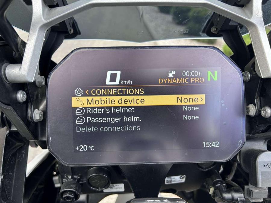 White BMW R 1250GS 2021 in Siauliai, with an engine capacity of 1.25 L and mileage of 28 thousand km for 14900 €, photo 26 on AUTOMOTO.COM.LV