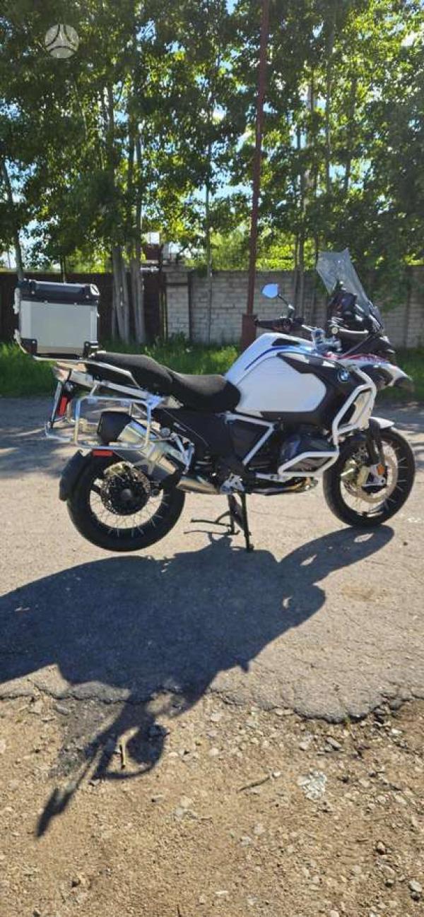 Balts BMW R 1250GS 2022 Šauļi, ar dzinēja tilpumu 1.25 L un nobraukumu 22 tūkst. km par 17800 €, foto 3 vietnē AUTOMOTO.COM.LV