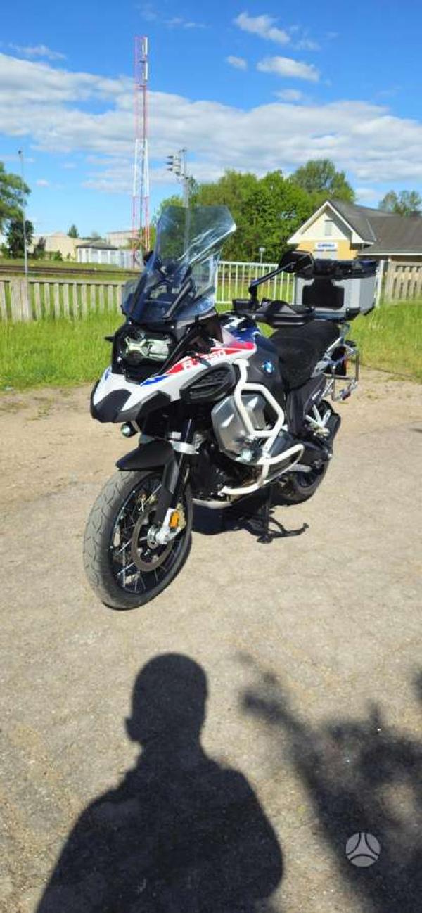 Balts BMW R 1250GS 2022 Šauļi, ar dzinēja tilpumu 1.25 L un nobraukumu 22 tūkst. km par 17800 €, foto 8 vietnē AUTOMOTO.COM.LV