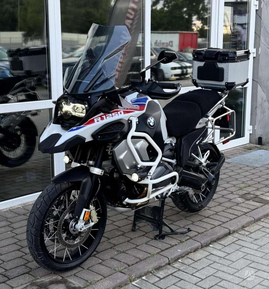 White BMW R 1250GS 2022 in Radviliskis, with an engine capacity of 1.25 L and mileage of 22 thousand km for 17250 €, photo 4 on AUTOMOTO.COM.LV