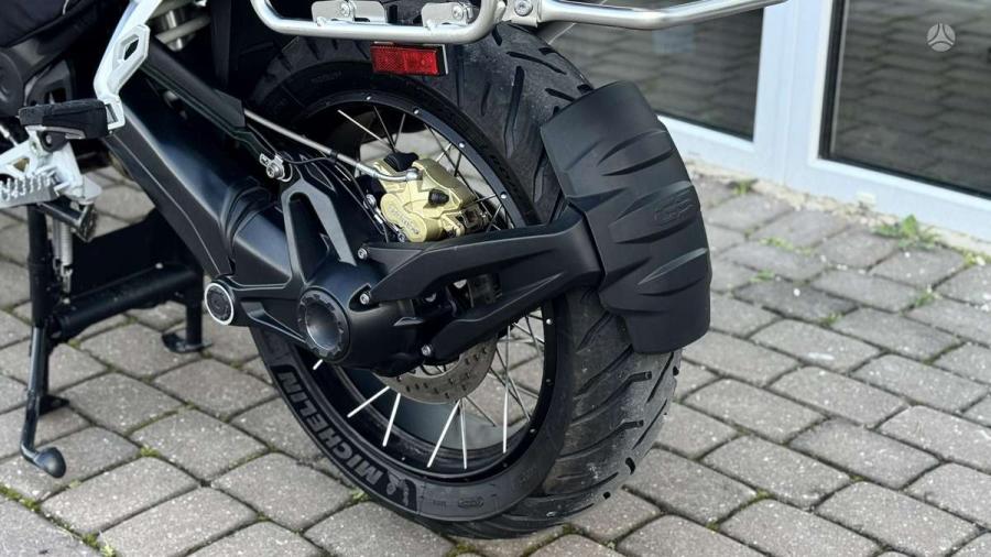 White BMW R 1250GS 2022 in Radviliskis, with an engine capacity of 1.25 L and mileage of 22 thousand km for 17250 €, photo 17 on AUTOMOTO.COM.LV