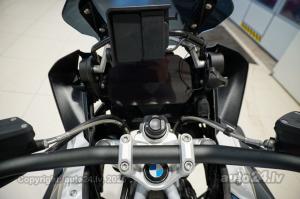 Balts BMW R 1250GS 2023 Tallina, ar dzinēja tilpumu 1.25 L un nobraukumu 28 tūkst. km par 19900 €, foto 9 vietnē AUTOMOTO.COM.LV