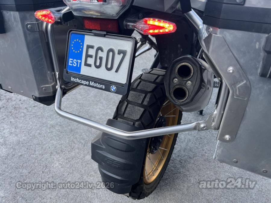 Balts BMW R 1250GS 2023 Tallina, ar dzinēja tilpumu 1.25 L un nobraukumu 8 tūkst. km par 21500 €, foto 4 vietnē AUTOMOTO.COM.LV