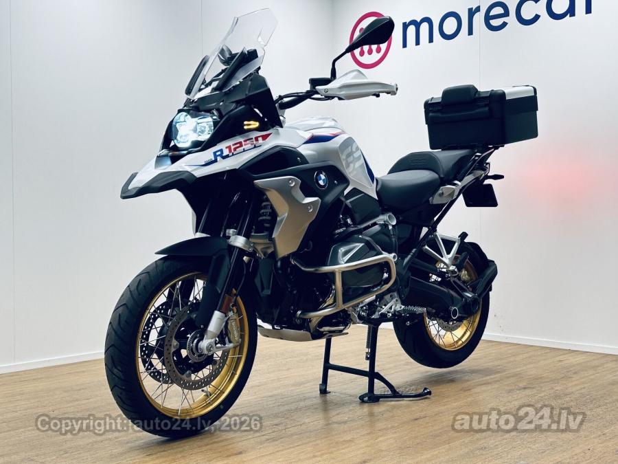 White BMW R 1250GS 2023 in Tallinn, with an engine capacity of 1.30 L and mileage of 5 thousand km for 19900 €, photo 1 on AUTOMOTO.COM.LV