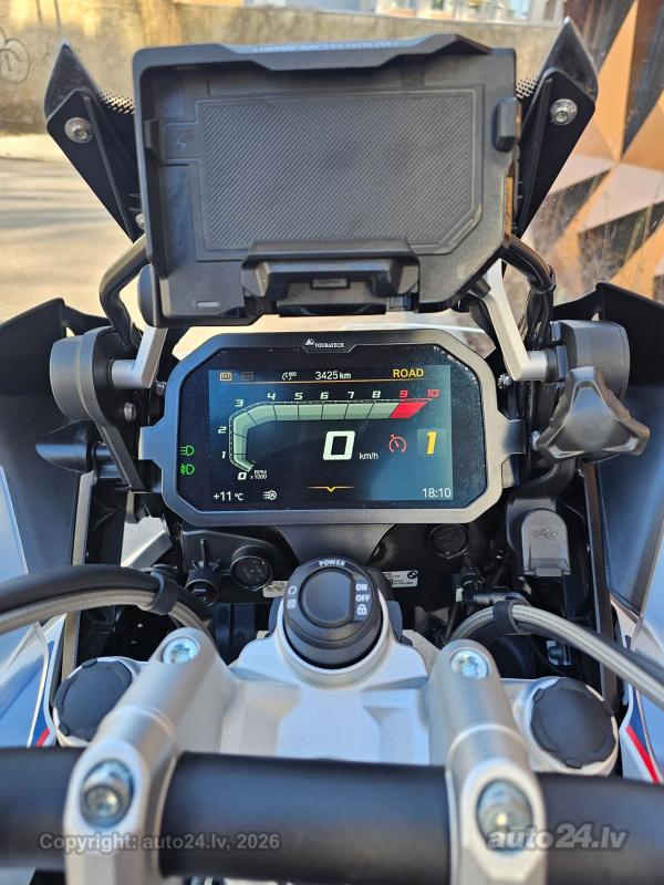 Белый БМВ R 1250GS 2023 в Таллин, объемом двигателя 1.25 л и пробегом 3 тыс. км за 20000 €, фото 8 на AUTOMOTO.COM.LV