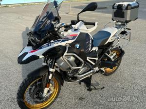 Balts BMW R 1250GS 2023 Tallina, ar dzinēja tilpumu 1.25 L un nobraukumu 23 tūkst. km par 19999 €, foto  vietnē AUTOMOTO.COM.LV