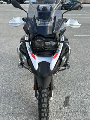 Balts BMW R 1250GS 2023 Tallina, ar dzinēja tilpumu 1.25 L un nobraukumu 23 tūkst. km par 19999 €, foto 3 vietnē AUTOMOTO.COM.LV