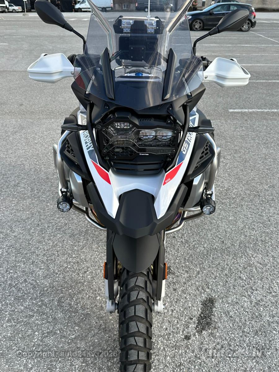 Balts BMW R 1250GS 2023 Tallina, ar dzinēja tilpumu 1.25 L un nobraukumu 23 tūkst. km par 19999 €, foto 3 vietnē AUTOMOTO.COM.LV