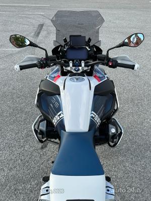 Balts BMW R 1250GS 2023 Tallina, ar dzinēja tilpumu 1.25 L un nobraukumu 23 tūkst. km par 19999 €, foto 4 vietnē AUTOMOTO.COM.LV