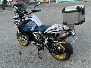 Balts BMW R 1250GS 2023 Tallina, ar dzinēja tilpumu 1.25 L un nobraukumu 23 tūkst. km par 19999 €, foto 5 vietnē AUTOMOTO.COM.LV