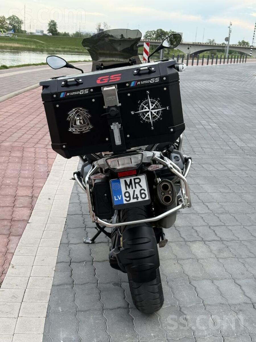 BMW R 1250GSA 2021 Jelgava, ar dzinēja tilpumu 1.25 L un nobraukumu 0 tūkst. km par 17200 €, foto 5 vietnē AUTOMOTO.COM.LV