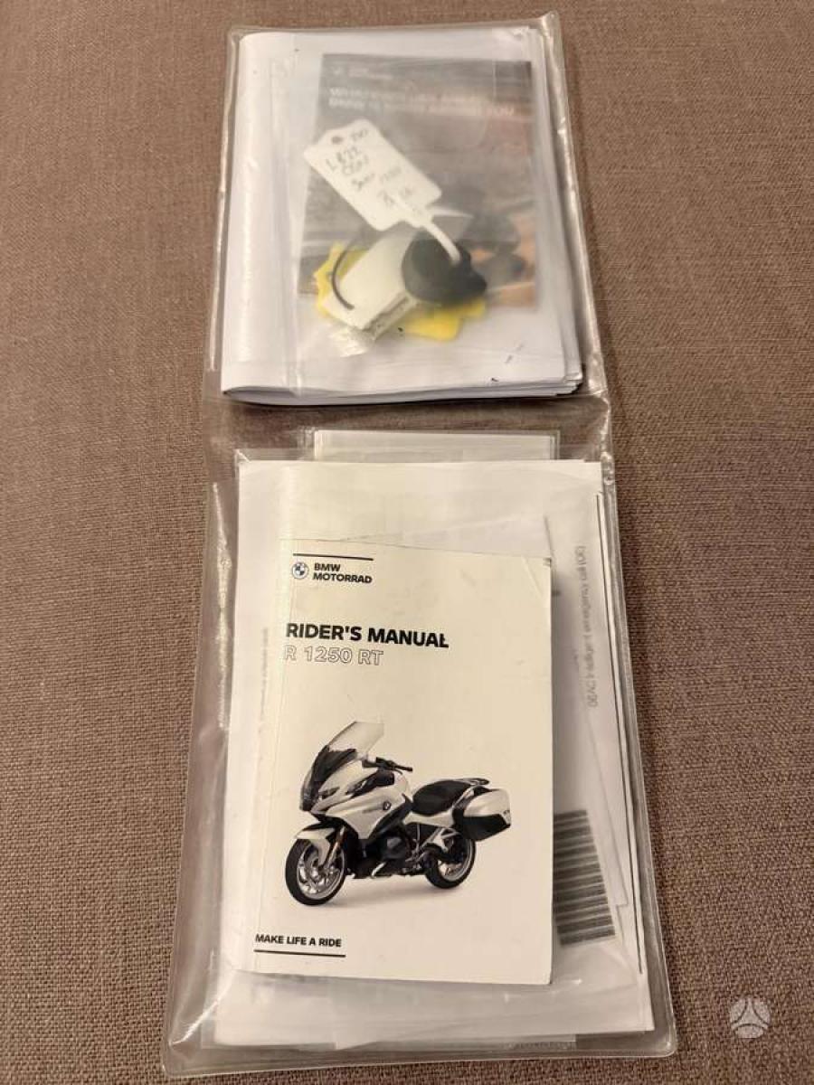Black BMW R 1250RT 2022 in Vilnius, with an engine capacity of 1.25 L and mileage of 53 thousand km for 14990 €, photo 15 on AUTOMOTO.COM.LV