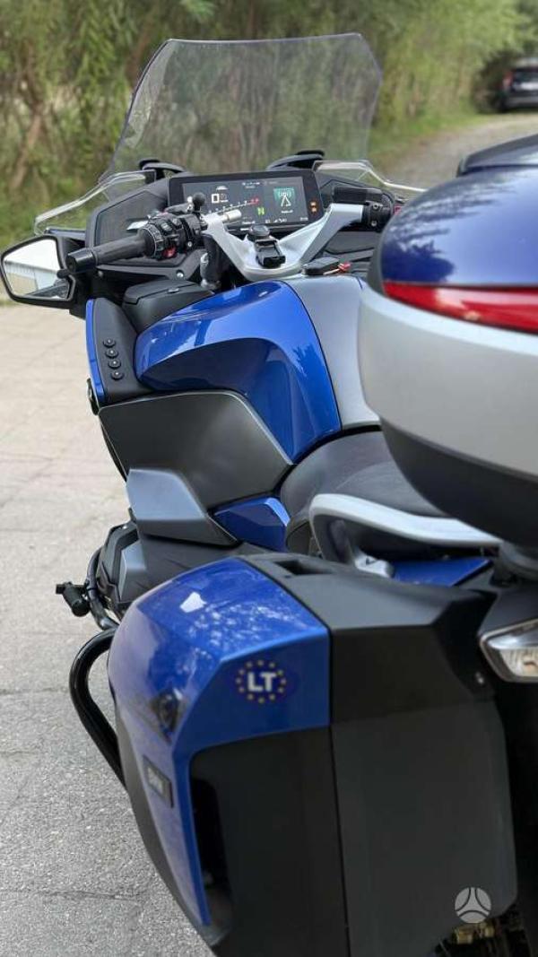 Blue BMW R 1250RT 2021 in Palanga, with an engine capacity of 1.25 L and mileage of 14 thousand km for 19800 €, photo 5 on AUTOMOTO.COM.LV
