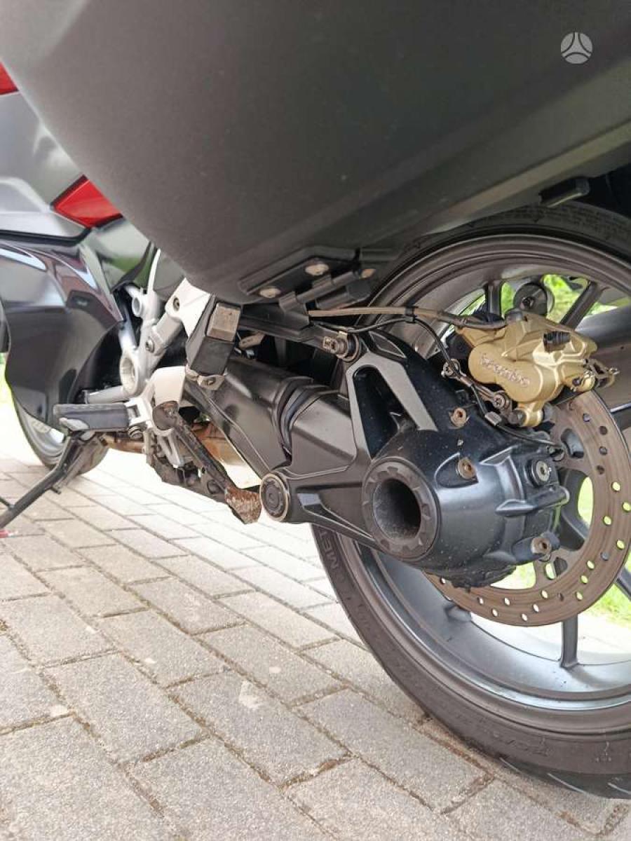 Red BMW R 1250RT 2019 in Siauliai, with an engine capacity of 1.25 L and mileage of 70 thousand km for 9999 €, photo 14 on AUTOMOTO.COM.LV