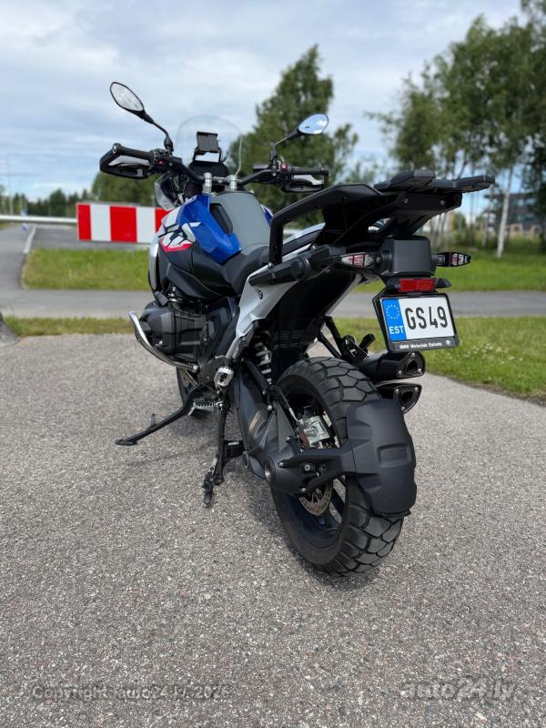 Black BMW R 1300GS 2024 in Tallinn, with an engine capacity of 1.30 L and mileage of 10 thousand km for 21000 €, photo 4 on AUTOMOTO.COM.LV