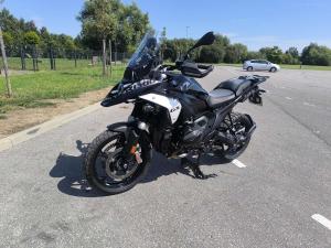 Black BMW R 1300GS 2024 in Panevezys, with an engine capacity of 1.30 L and mileage of 6 thousand km for 18171 €, photo  on AUTOMOTO.COM.LV