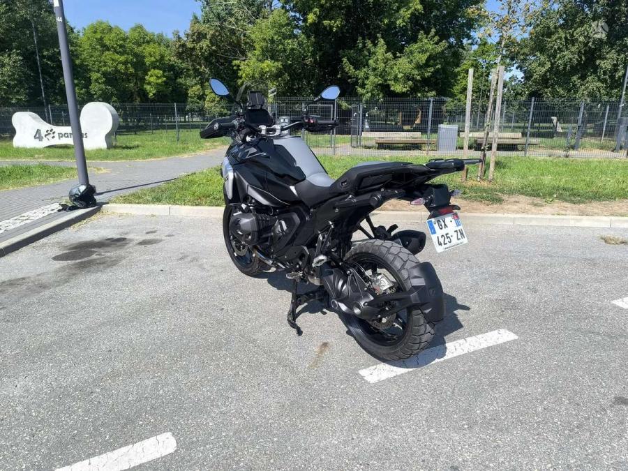 Melns BMW R 1300GS 2024 Panevēža, ar dzinēja tilpumu 1.30 L un nobraukumu 6 tūkst. km par 18171 €, foto 6 vietnē AUTOMOTO.COM.LV