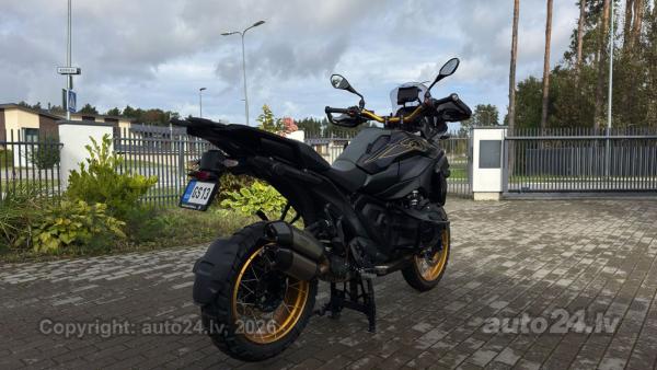 Black BMW R 1300GS 2024 in Tallinn, with an engine capacity of 0.00 L and mileage of 6 thousand km for 24800 €, photo 3 on AUTOMOTO.COM.LV