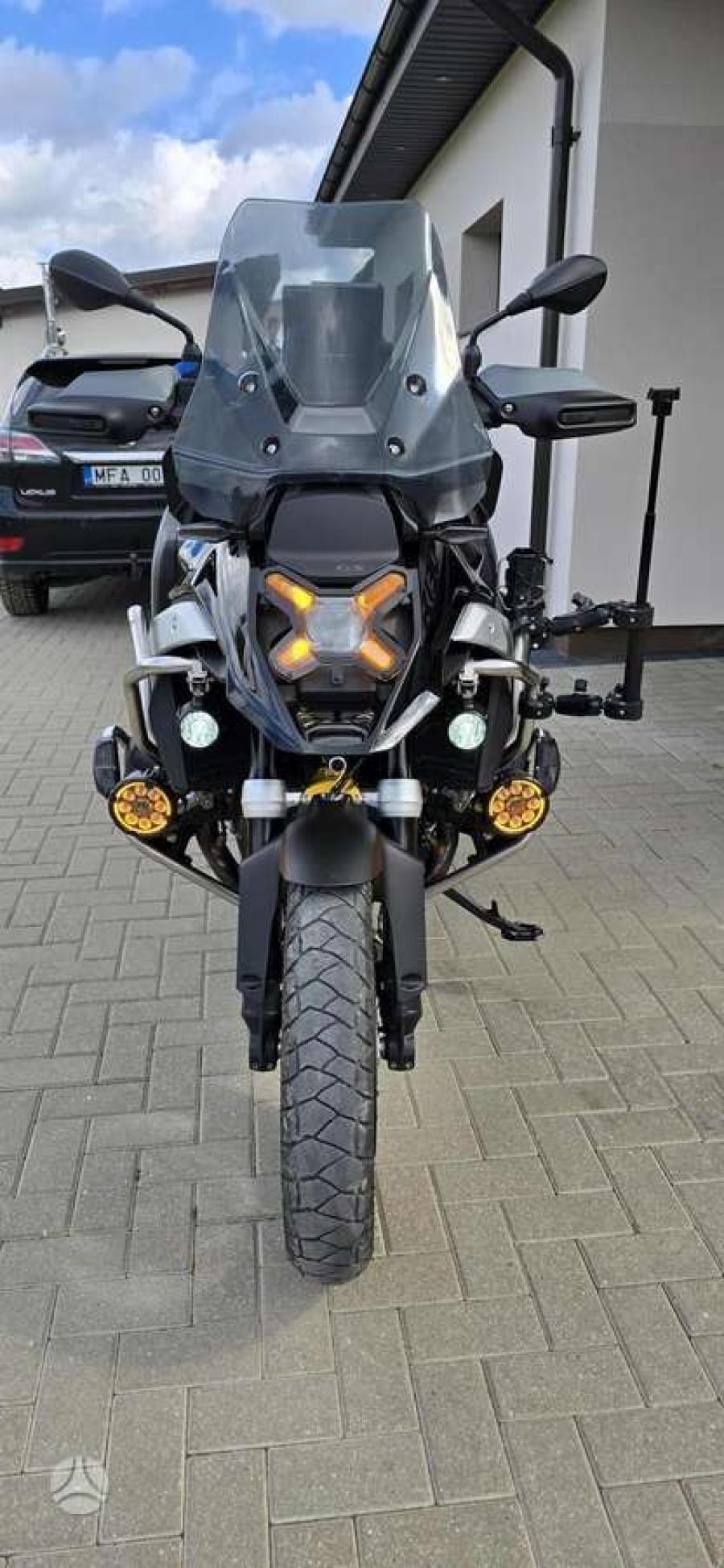 Черный БМВ R 1300GS 2025 в Вильнюс, объемом двигателя 1.30 л и пробегом 12 тыс. км за 23000 €, фото 8 на AUTOMOTO.COM.LV