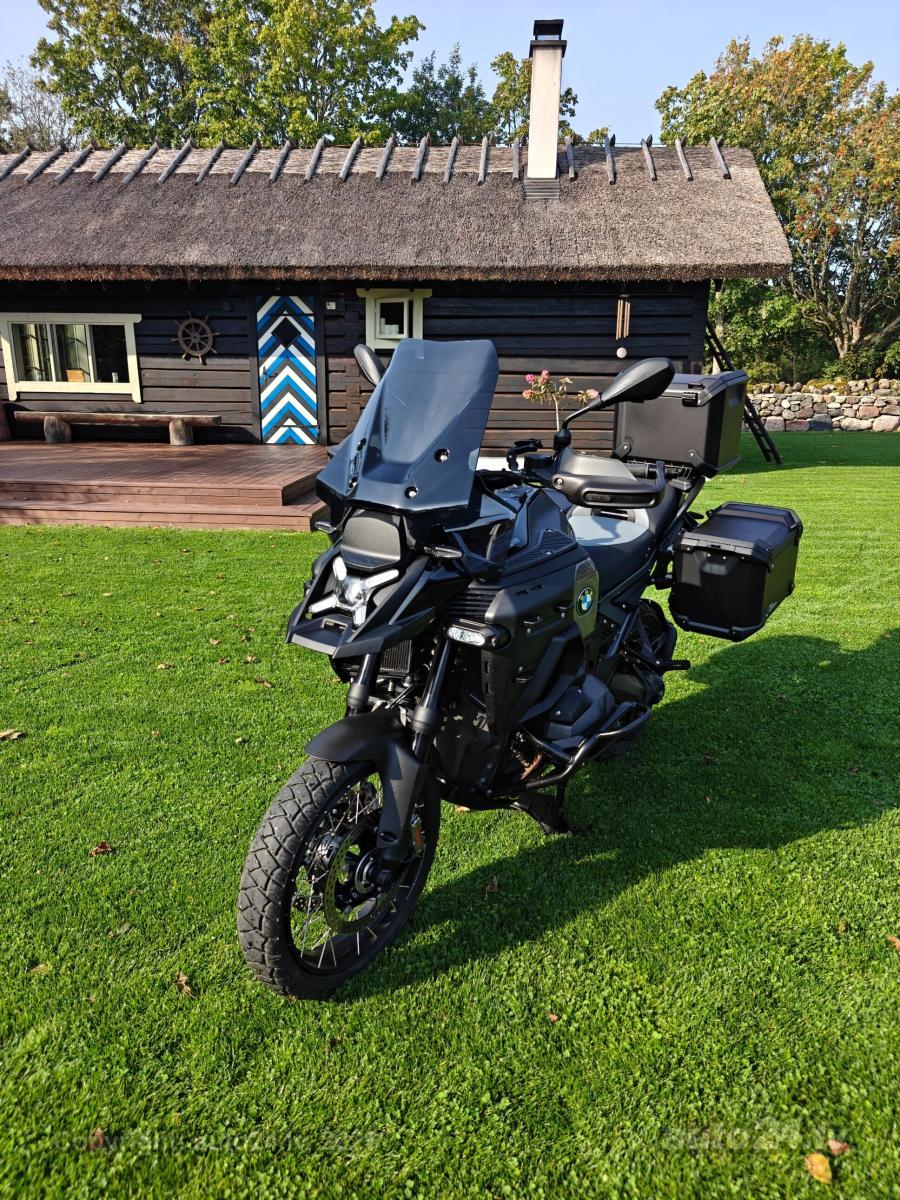 Melns BMW R 1300GS 2025 Tallina, ar dzinēja tilpumu 1.30 L un nobraukumu 13 tūkst. km par 22900 €, foto 3 vietnē AUTOMOTO.COM.LV
