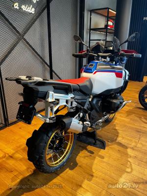 Zils BMW R 1300GS 2026 Tallina, ar dzinēja tilpumu 1.30 L un nobraukumu 1 tūkst. km par 24990 €, foto 5 vietnē AUTOMOTO.COM.LV