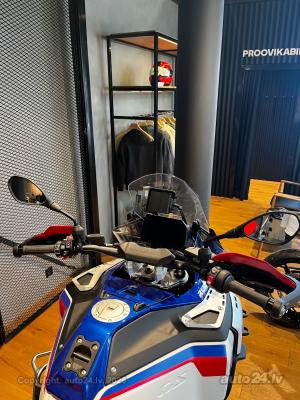 Zils BMW R 1300GS 2026 Tallina, ar dzinēja tilpumu 1.30 L un nobraukumu 1 tūkst. km par 24990 €, foto 9 vietnē AUTOMOTO.COM.LV