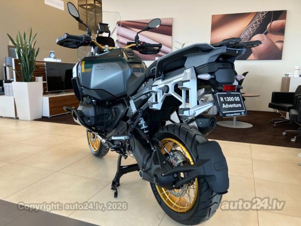 Zaļš BMW R 1300GS 2026 Tartu, ar dzinēja tilpumu 1.30 L un nobraukumu 1 tūkst. km par 27160 €, foto 4 vietnē AUTOMOTO.COM.LV