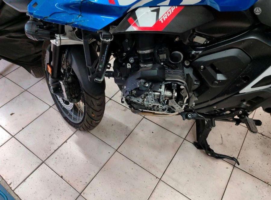 BMW R 1300GS 2024 Tauragė, ar dzinēja tilpumu 1.30 L un nobraukumu 3 tūkst. km par 12800 €, foto 10 vietnē AUTOMOTO.COM.LV