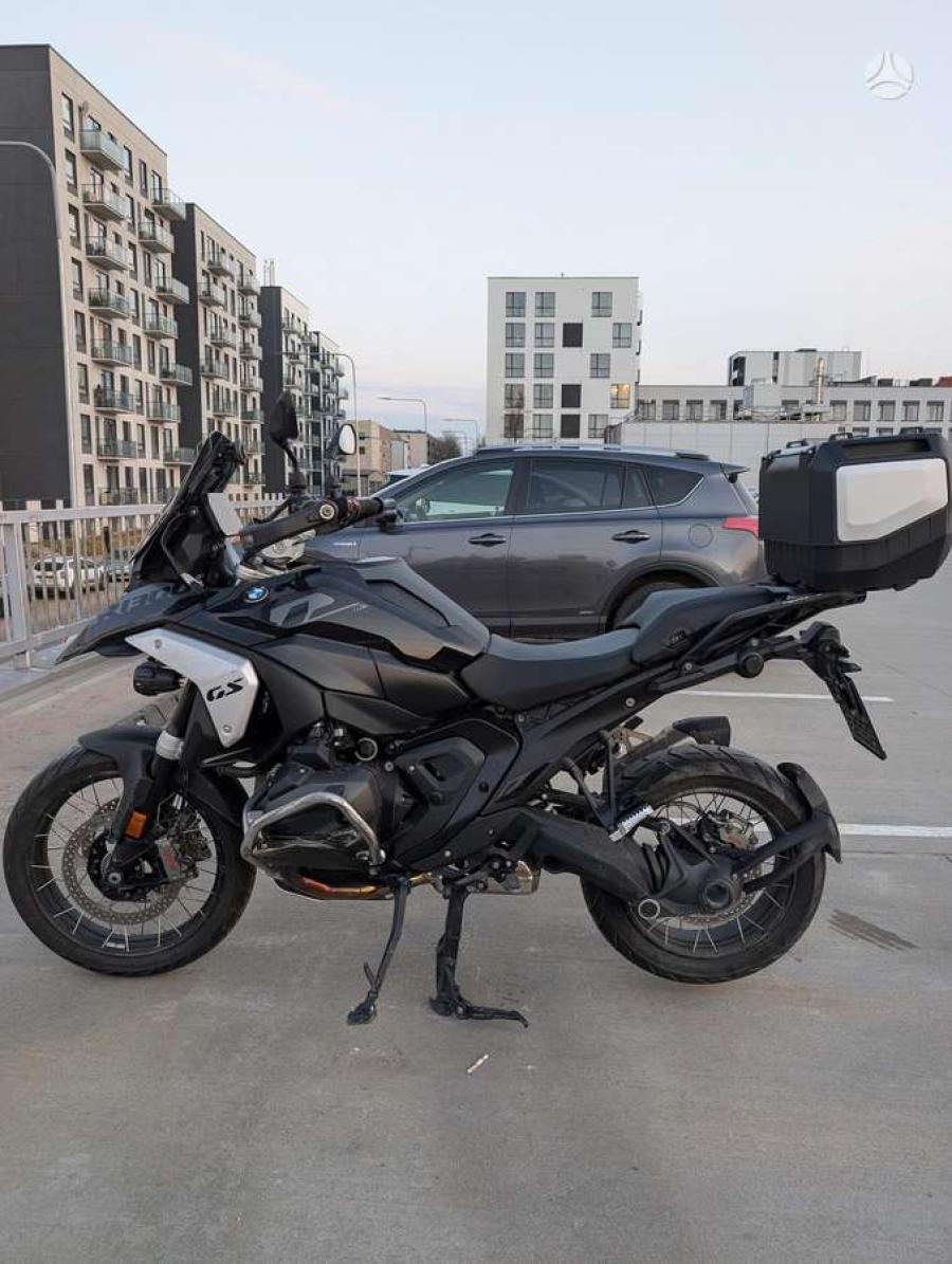 BMW R 1300GS 2025 in Vilnius, with an engine capacity of 1.30 L and mileage of 5 thousand km for 22250 €, photo 3 on AUTOMOTO.COM.LV