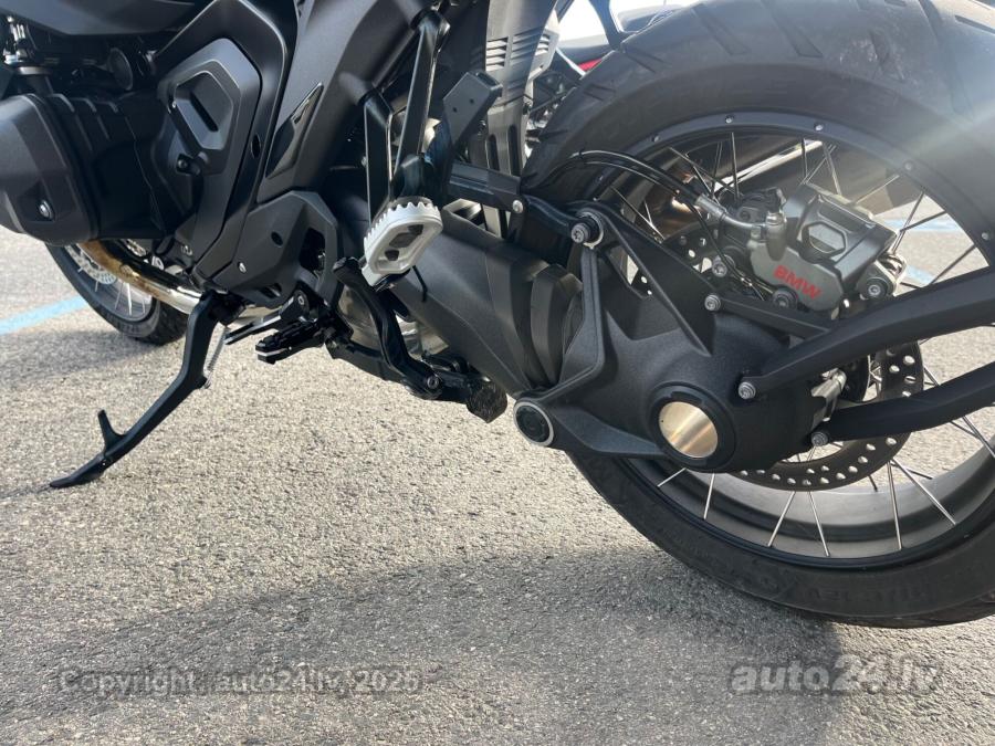 BMW R 1300GS 2026 Tartu, ar dzinēja tilpumu 1.30 L un nobraukumu 4 tūkst. km par 23630 €, foto 15 vietnē AUTOMOTO.COM.LV