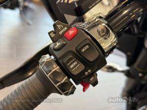 Melns BMW R 18 2022 Tallina, ar dzinēja tilpumu 1.80 L un nobraukumu 17 tūkst. km par 12990 €, foto 17 vietnē AUTOMOTO.COM.LV