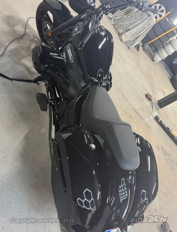 Melns BMW R 18 2024 Tallina, ar dzinēja tilpumu 1.80 L un nobraukumu 3 tūkst. km par 16500 €, foto 4 vietnē AUTOMOTO.COM.LV